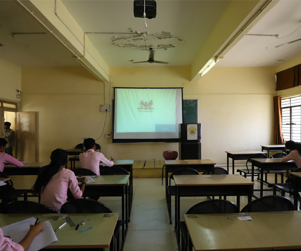 ICT Based Class Room – Dayanand College Of Pharmacy,